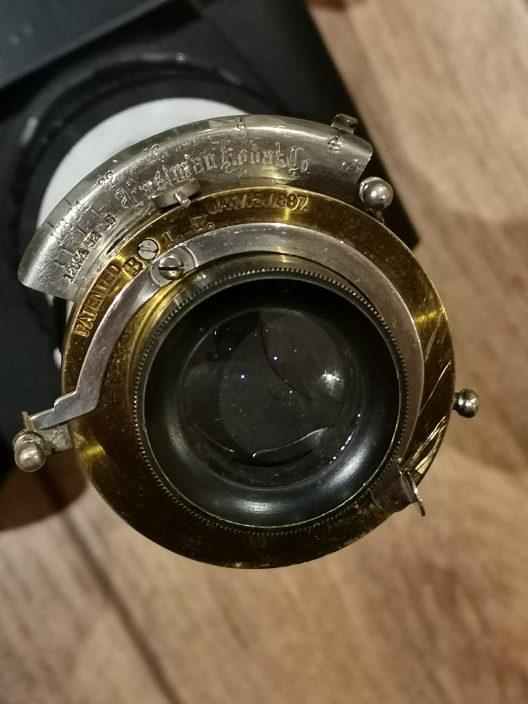 RAPID RECTILINEAR LENS + EASTMAN KODAK TRIPLE ACTION SHUTTER ON LEICA ...